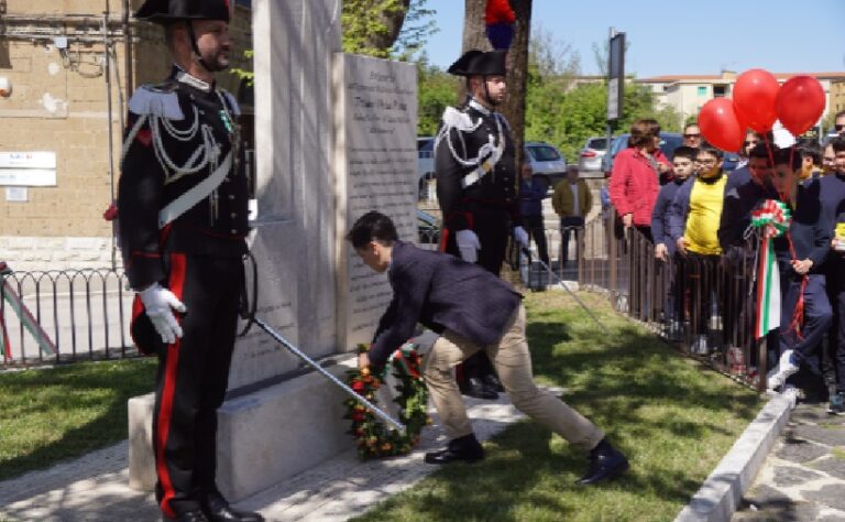 Dieci anni fa l'uccisione del carabiniere Della Ratta, il gesto del figlio